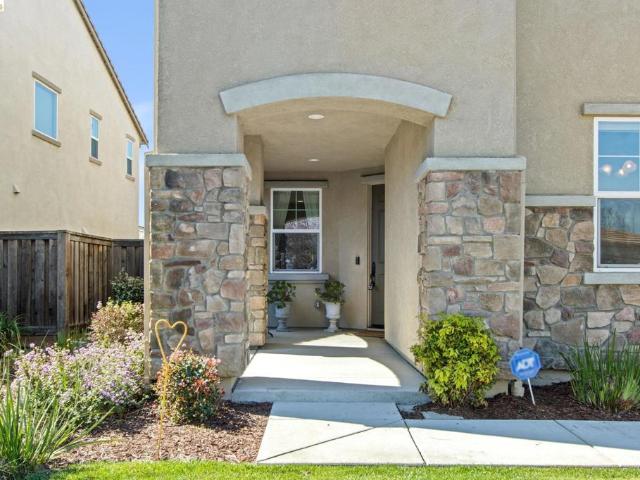 2469 Talaria Dr