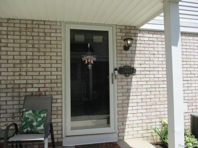 24608 Spring Ln Unit 44, Harrison Township, MI 48045