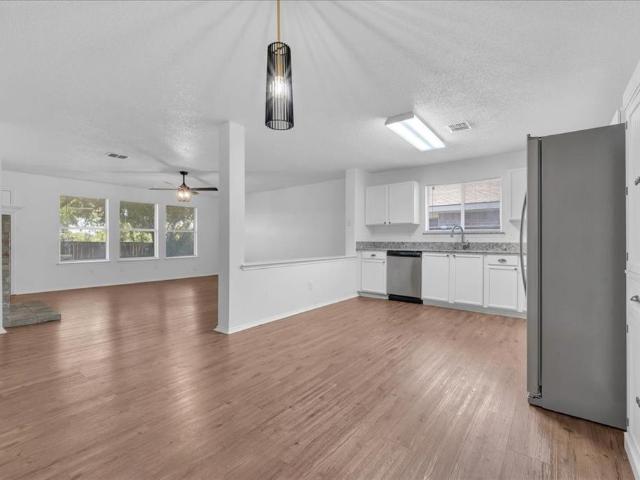 2460 Mallory Lane