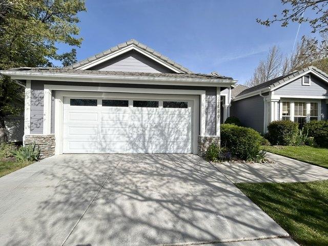 2460 Genoa Springs Ct, Genoa, NV 89411