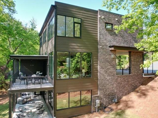 2460 Howell Mill Rd NW, Atlanta, GA 30318