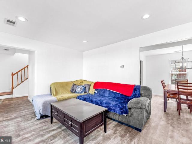 2460 Yarmouth Lane