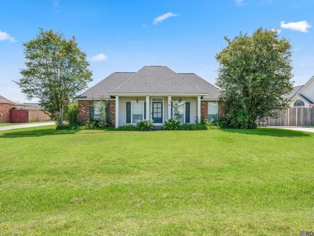24610 Rolling Meadow Dr, Denham Springs, LA 70726
