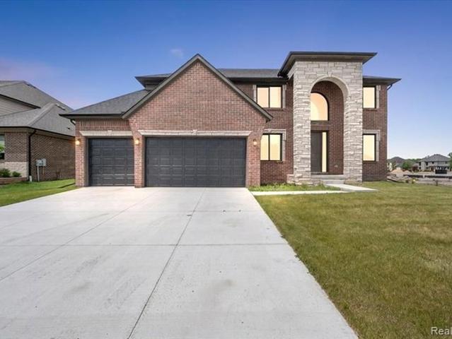 24611 Tribute Dr, Macomb Township, MI 48042