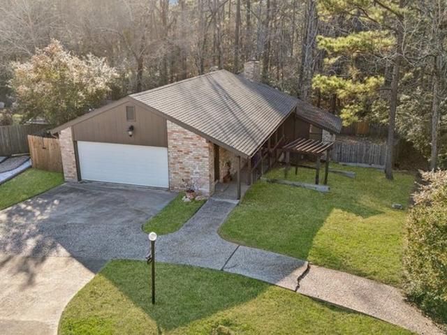 24617 Camwood Rd, Huntsville, TX 77320