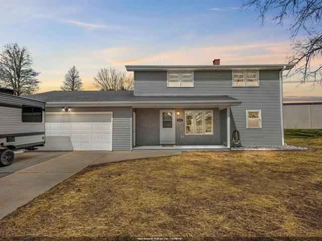 2461 Vanden Bergh Pl, Green Bay, WI 54311