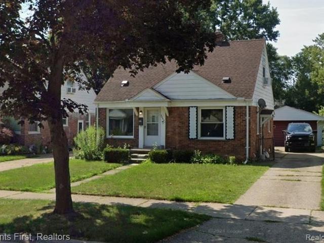 24621 Carlysle St, Dearborn, MI 48124