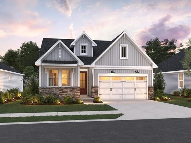 2462 Merriment Dr, Elyria, OH 44035