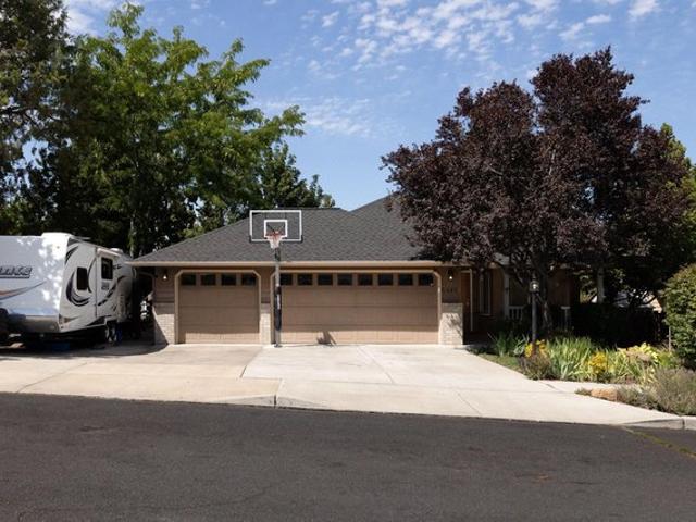 2462 NE Lynda Ln, Bend, OR 97701
