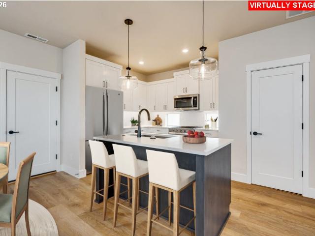 2463 N Villa RD