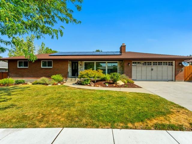 2463 E Arnett Dr, Millcreek, UT 84109