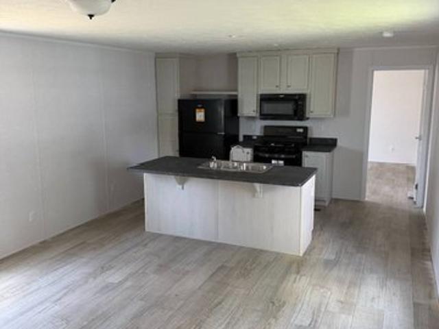 2463 Illinois St, Decatur, IL 62526