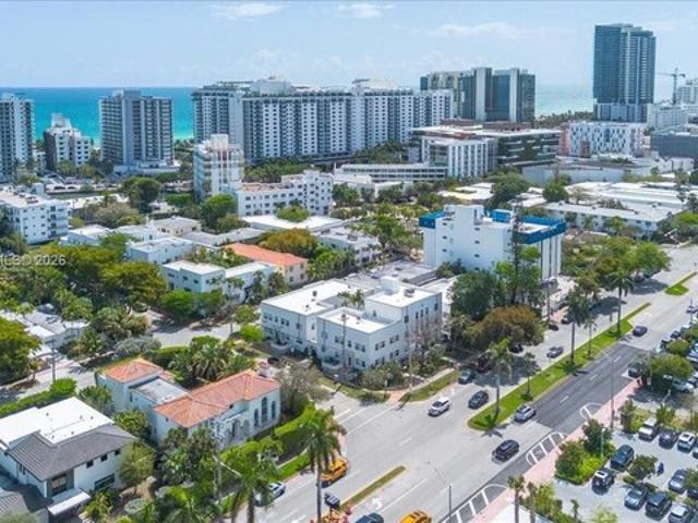 2463 Pine Tree Dr Unit Ph, Miami Beach, FL 33140