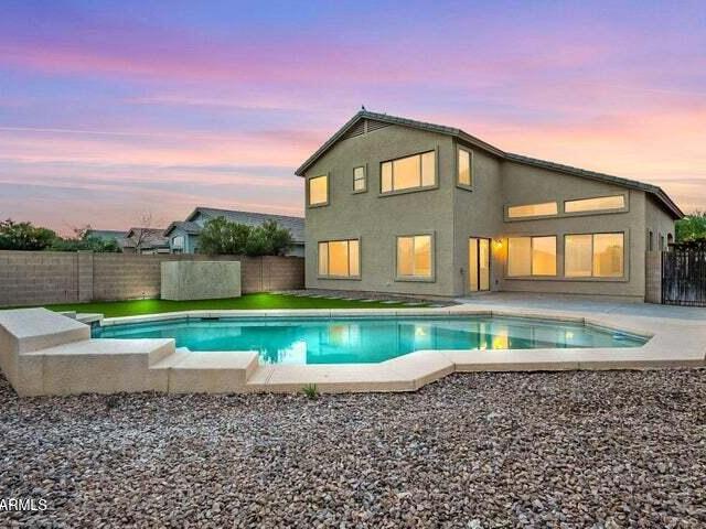2463 W Bartlett Way