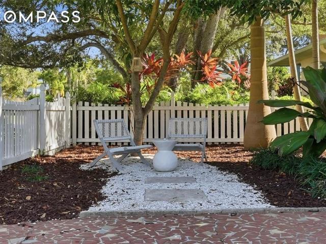 246 19th Ave NE, St. Petersburg, FL