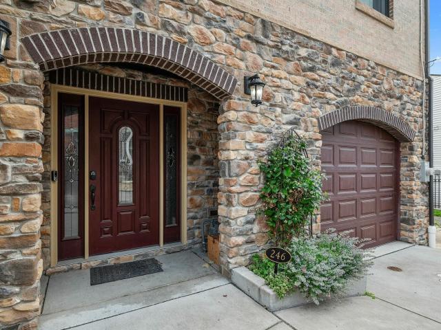 246 42nd Street, Pittsburgh, US, PA
