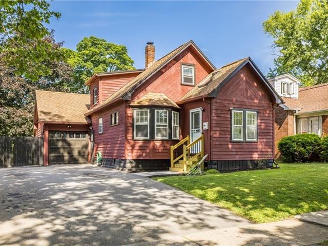 246 Crestwood Blvd, Rochester, NY 14624