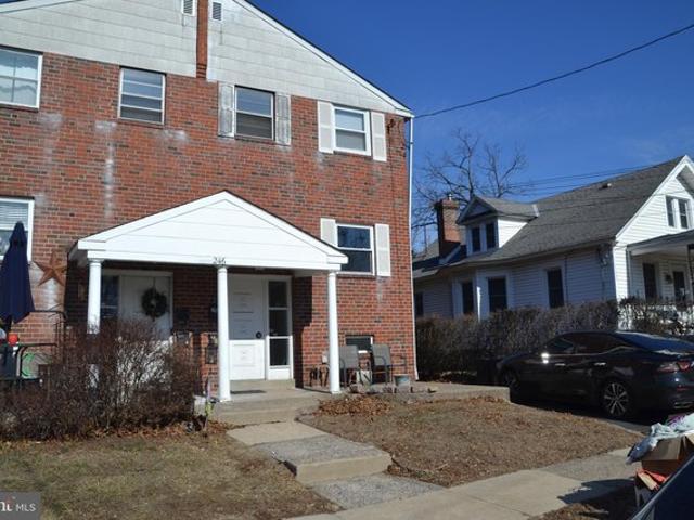 246 Ardmore Ave, Upper Darby, PA 19082