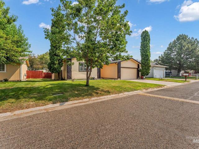 246 Avenida Del Rio Dr