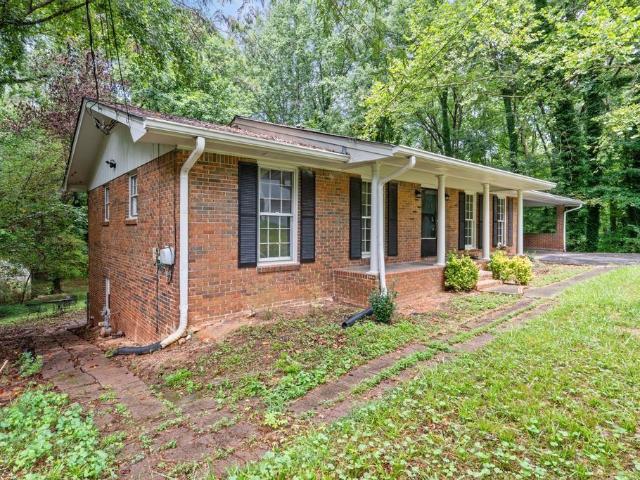 246 Barbara Lane SW