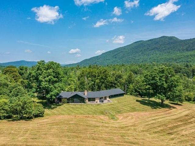 246 Brooklyn Rd, Mount Tabor, VT 05739
