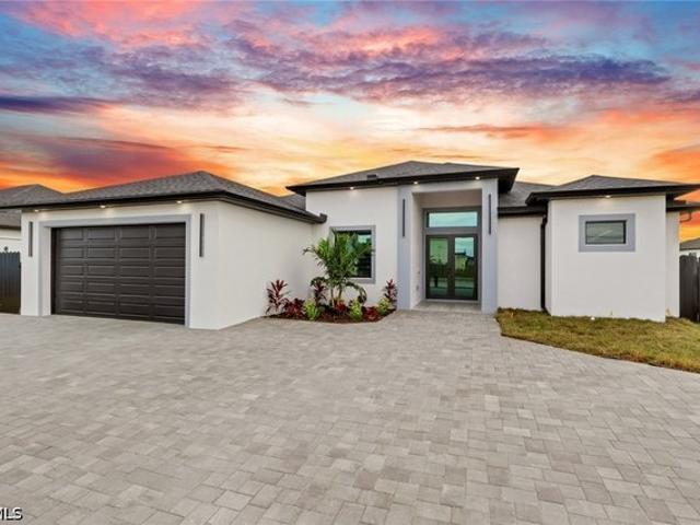 246 Gleason Pkwy, Cape Coral, FL 33914
