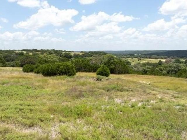 246 Grand Canyon Dr, Oglesby, TX 76561