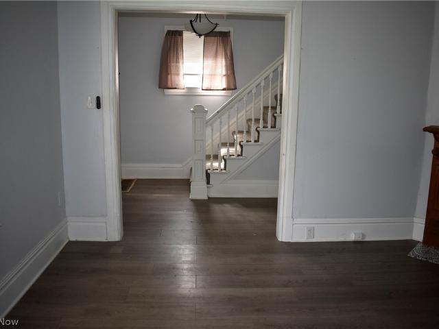 246 E 7th Street