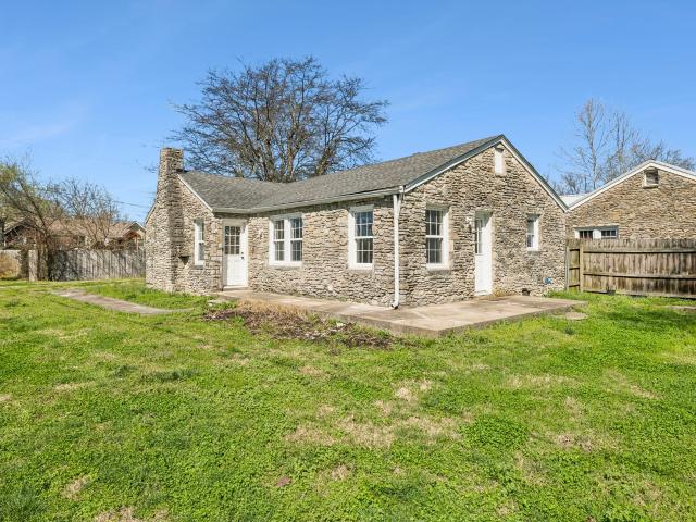 246 E Woodrow St, Gallatin, TN 37066 | MLS #3145 | Compass