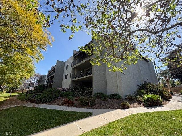246 E Fern Ave, Redlands, CA 92373