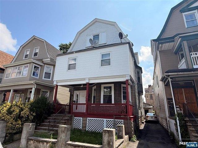 246 Halsted St, East Orange, NJ 07018