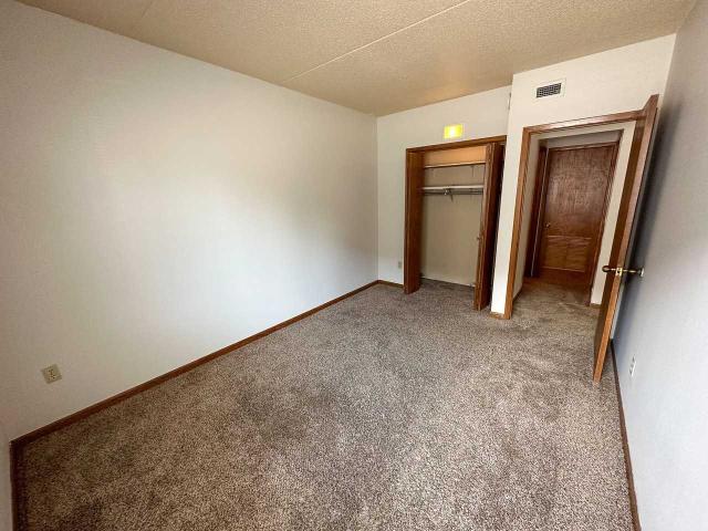 246 Hyland 2 Bedroom Apartment for Rent at 246 Hyland Ave, Ames, IA 50014