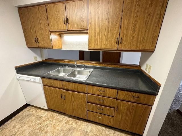 246 Hyland 3 Bedroom Apartment for Rent at 246 Hyland Ave, Ames, IA 50014