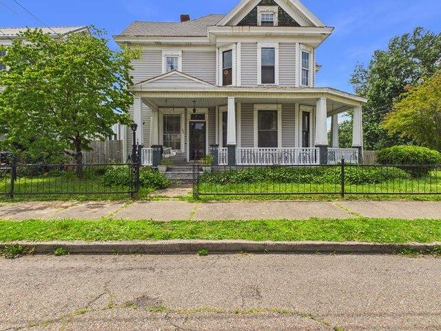 246 Maple Ave, New Martinsville, WV 26155
