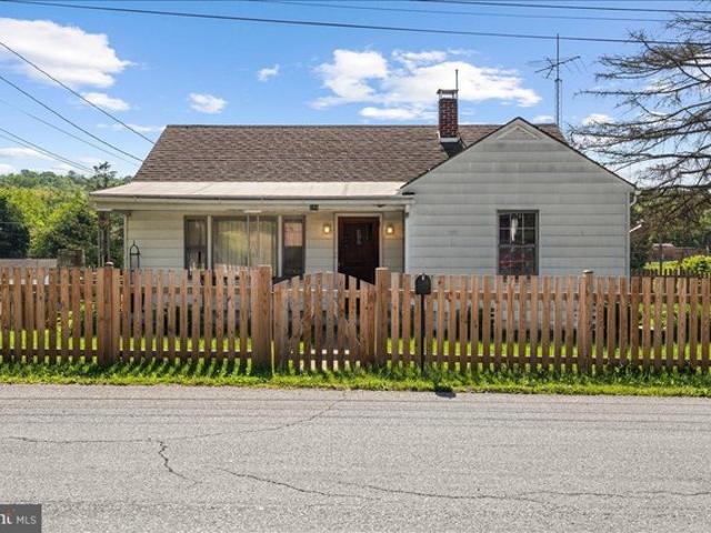 246 Maryland Ave, Hancock, MD 21750