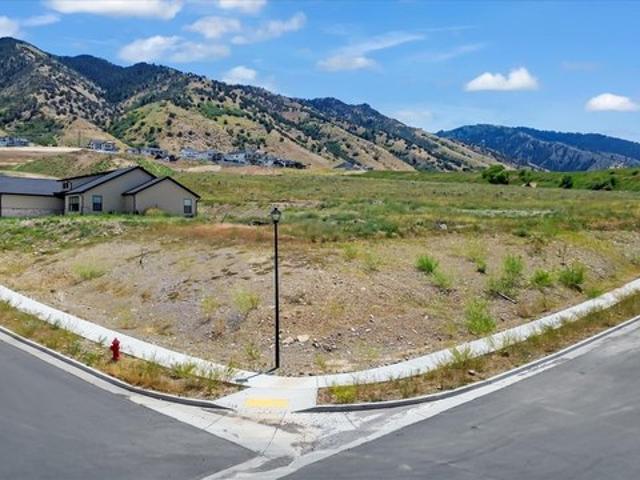 246 N Sarah St Unit 31, Providence, UT 84332