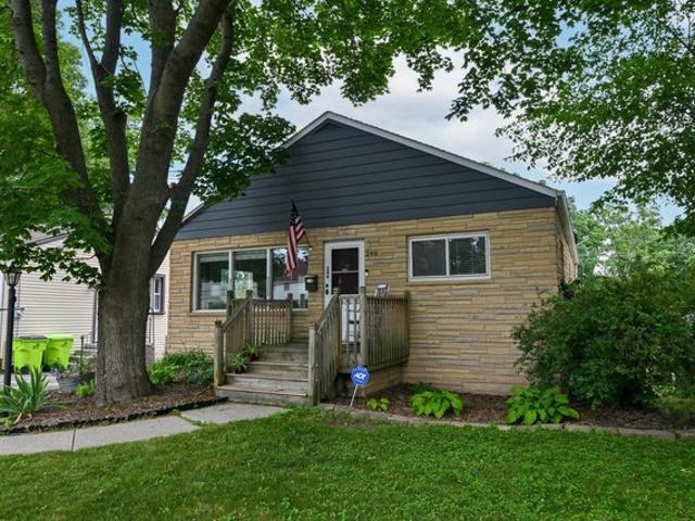 246 North Ave, Hartland, WI 53029