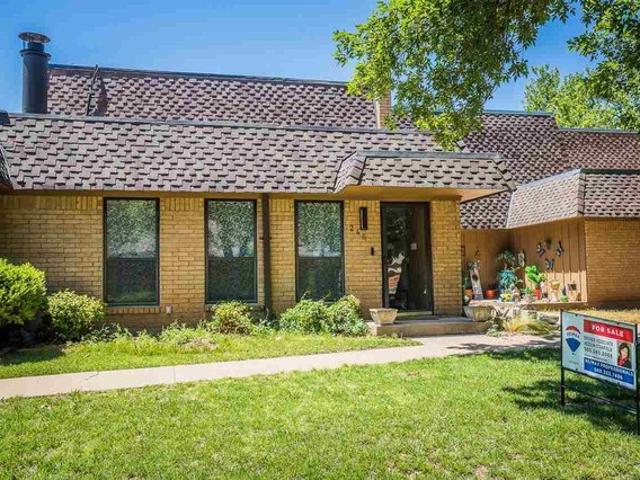 246 NW 74th St, Lawton, OK 73505