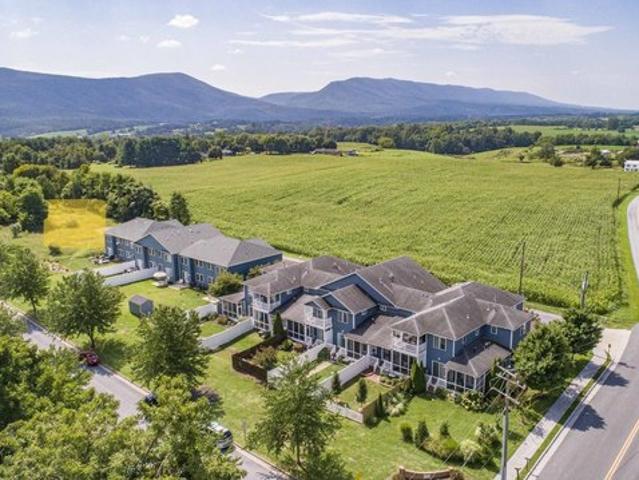 246 Parkside Ct, Woodstock, VA 22664