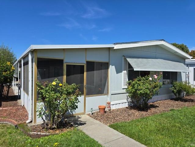 246 Parque Cabana, Rohnert Park, CA 94928