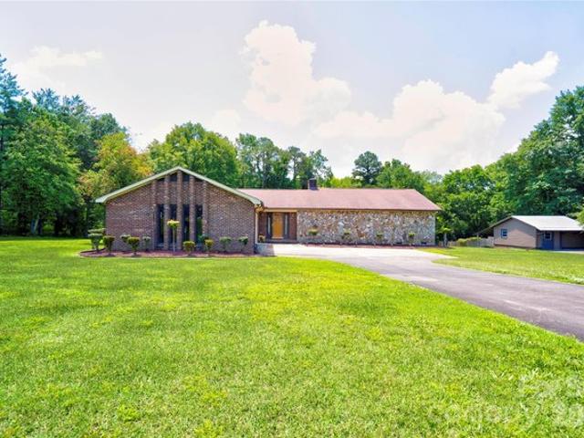 246 Putnam Lake Rd, Kings Mountain, NC 28086