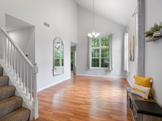 246 Rainier Way