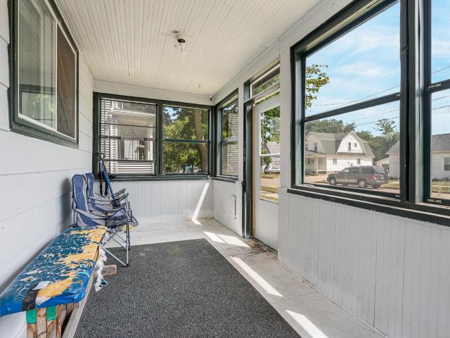 246 W 12TH Avenue