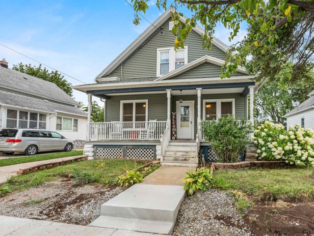 246 W 16TH Avenue