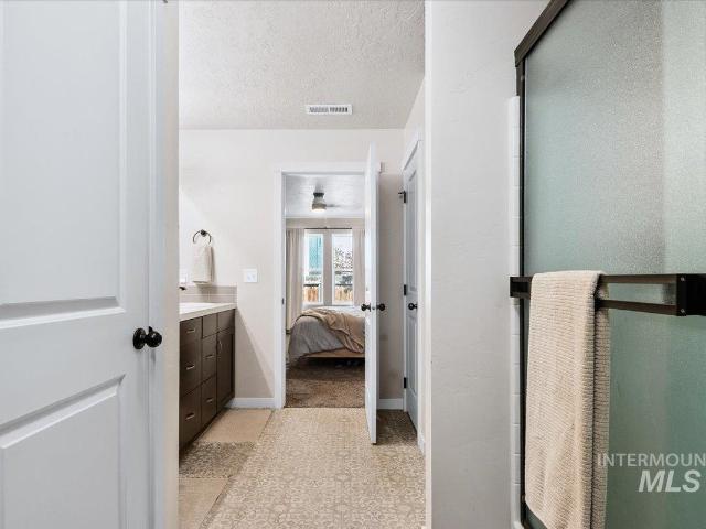 246 W Waukesha St