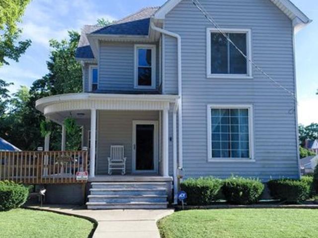 246 W Locust St, Canton, IL 61520