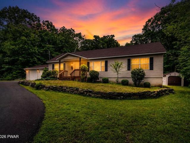 246 Water Forest Dr, Dingmans Ferry, PA 18328
