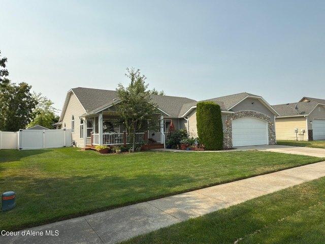 2474 W Berkley Ln, Hayden, ID 83835
