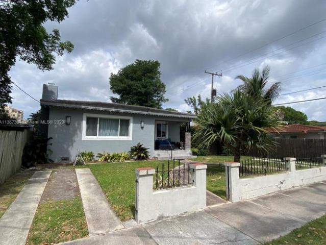 2474 36th Ave SW, Miami, FL 33145