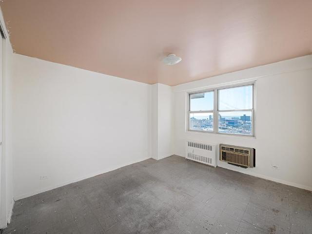 2475 W 16th Street 18 G